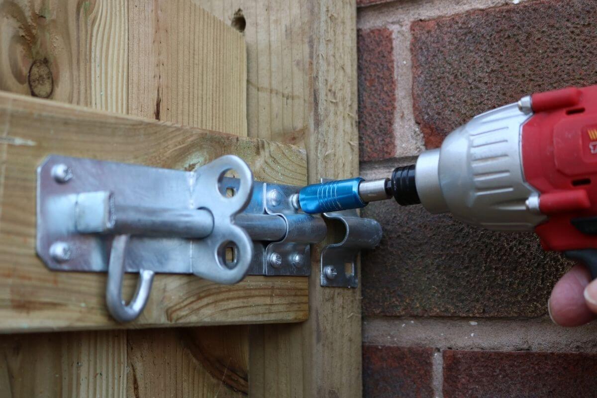 Ironmongery | Fixings & Hardware for Fencing | Suregreen